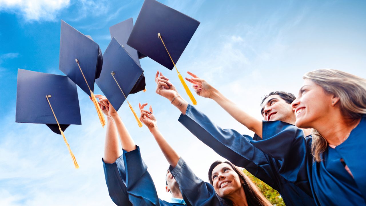 How To Optimize Your Space on Graduation Day | Screenflex