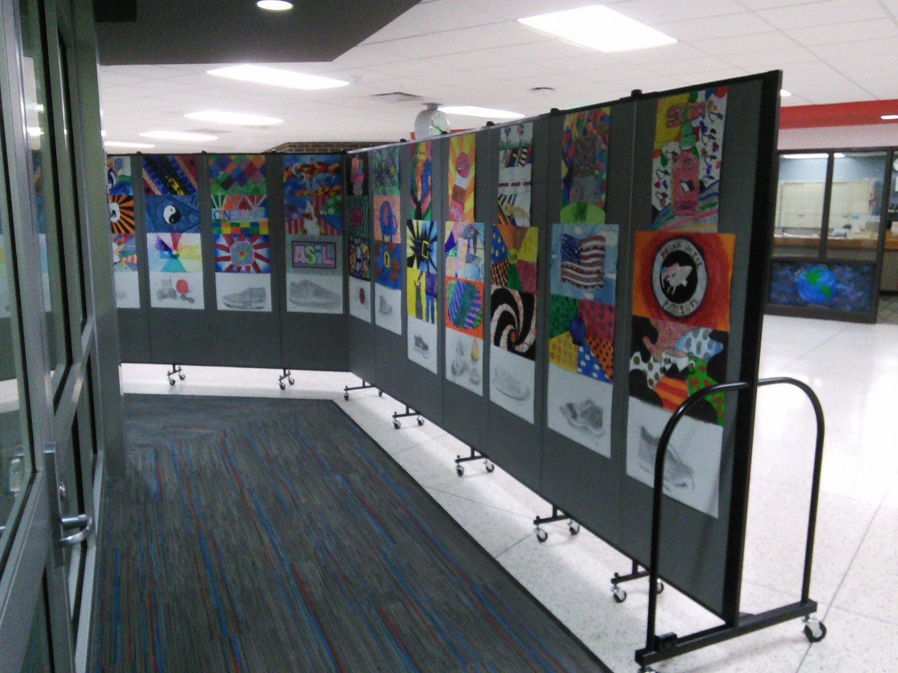 Popular Middle School Art Show Display | Screenflex