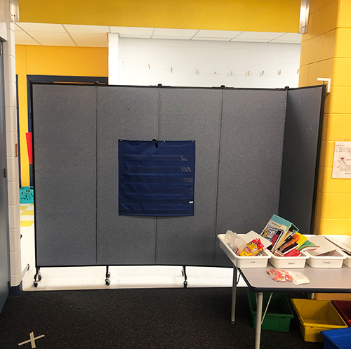 Post-Pandemic Classroom: Crosby Elementary - Screenflex Partitions