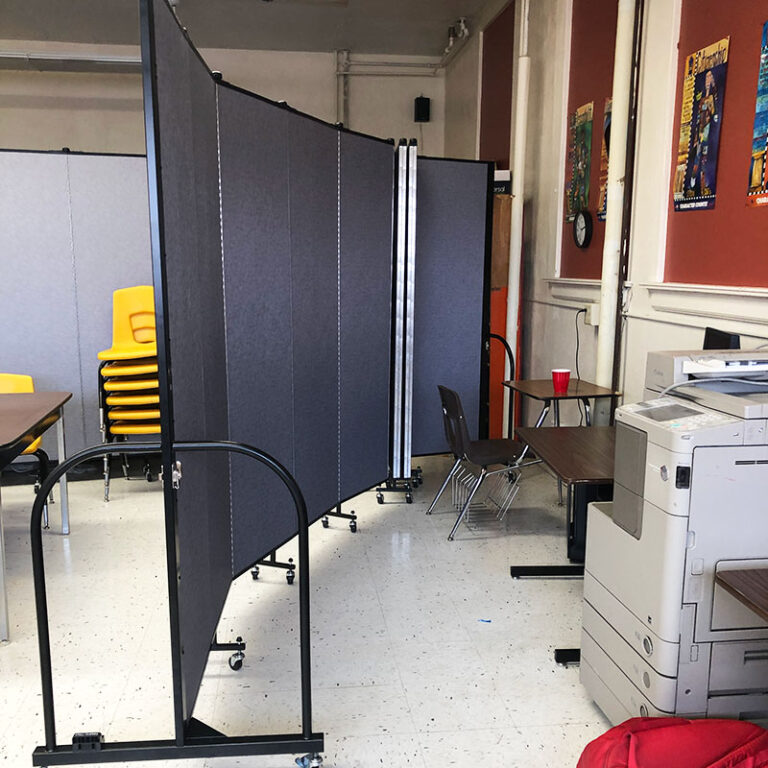 Customizable Space Division in Classroom - Screenflex Partitions